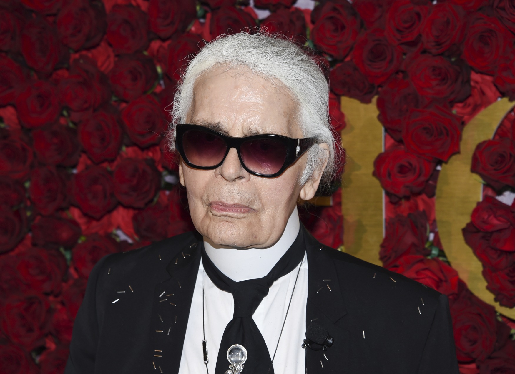 Karl Lagerfeld: maminčin mazánek, který dobyl svět - Instinkt